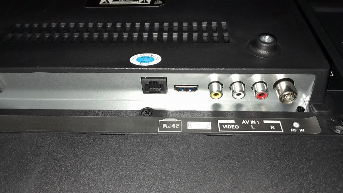 Lexuco 40" Smart LED TV Full HD – 0000Art